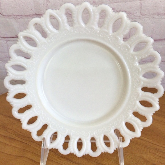 Vintage | Dining | Vintage Canton White Milk Glass Keyhole Trim Plate ...